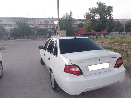 Продаётся машина нексия 2