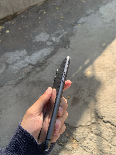 Iphone 11 64gb ideal srocno