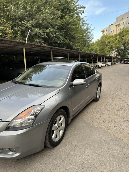 Arenda Nissan Altima