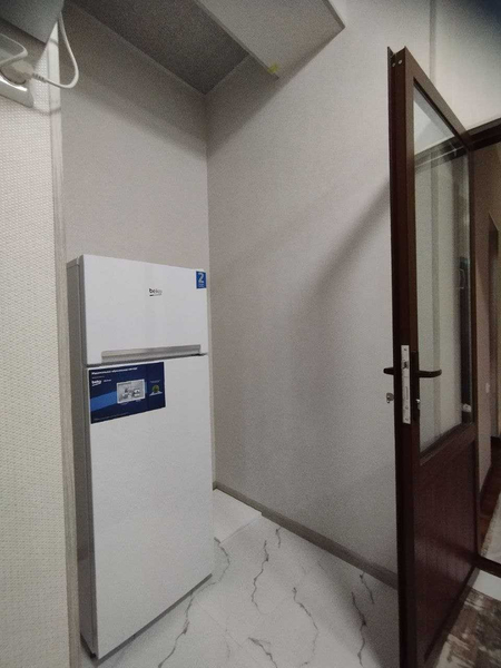4 ta toza-ozoda turadigan qizlar kerak