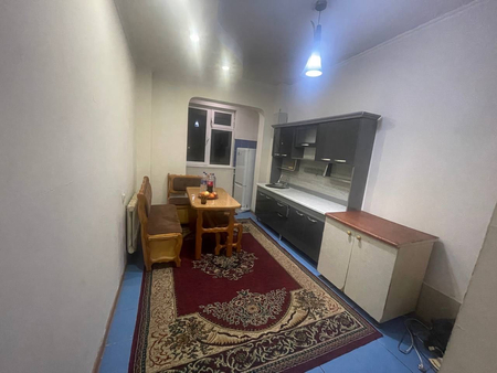 Kvartira parkent bozorini orqasida 400$ 2 xonali uy ijaraga qoyiladi