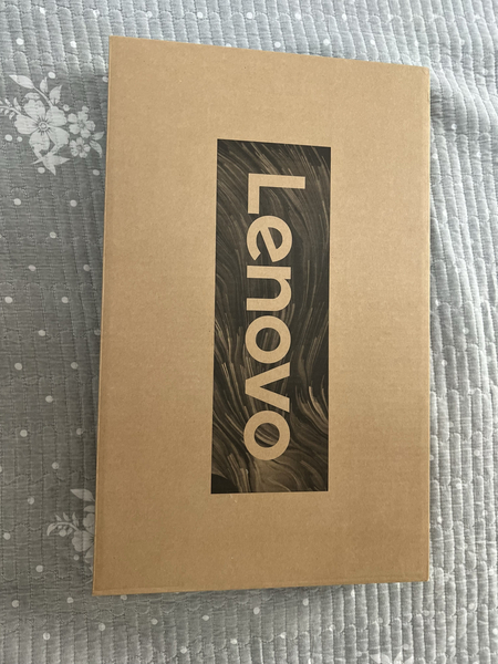 Новый Ноутбук,Yangi ovhilmagan Noutbuk sotiladi.Lenovo v15 g2