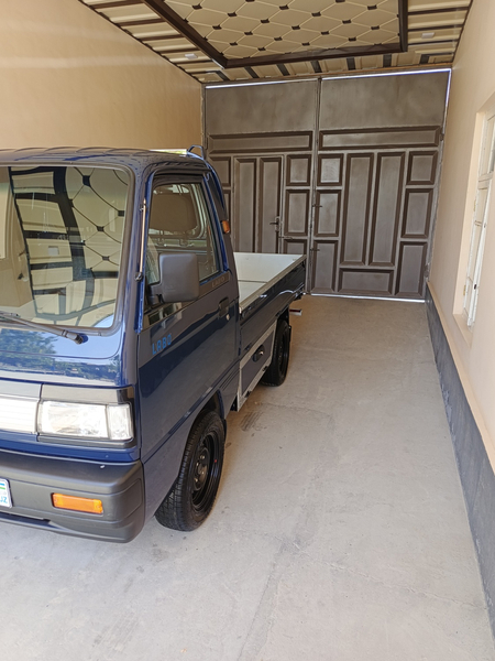 Hamma tarafiga javob propan qoyilgan