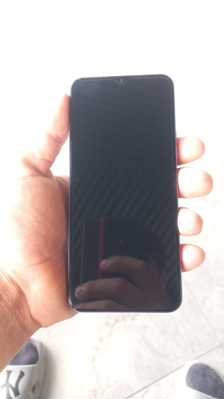 Vivo y17s sotiladi  narxi 100$