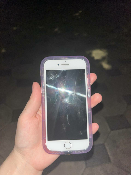 Розовый iPhone 7/128 гб