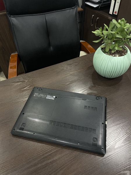 Продается б/у ноутбук Lenovo G50-30 в хорошем состоянии.