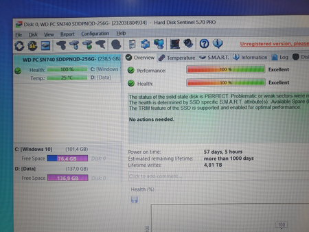 Deyarli yangi notebook/ AMD Ryzen 3-7320U/ Oxirgi yangi pokaleniya