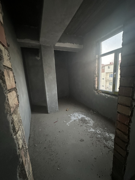 Квартира в новостройке без ремонта, с кадастром продается дёшево 2 ком