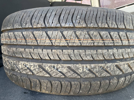 275/40zr20 кумхо новый балон в хорошем состоянии 1 штука 185$