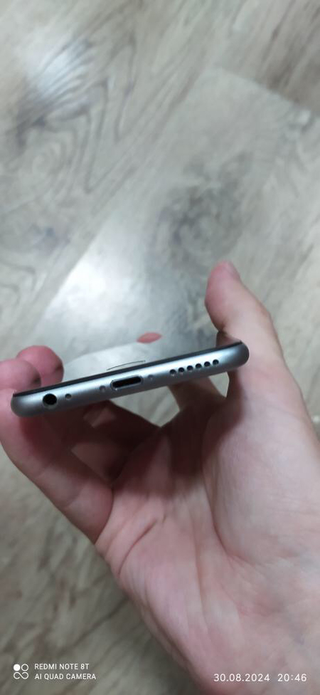 iPhone 6s 64 gb space gray