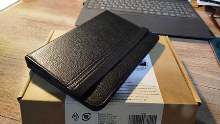 Продам чехол кейс для планшетаб читалки на 6-7 дюймов от Amazon