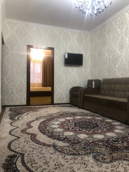 *2 ком /1этаж/.  Ориентир Парламент