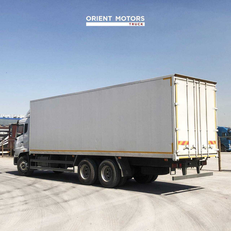 Sinotruk Howo V5X фургон 18 тонна 54 куб 9 метр сотилади