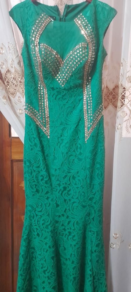 Ayollar kiyimlari