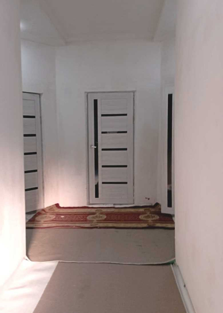 1,6 сот. Новый дом, 3 ком 117 м² кирпич, частичный ремонт. Янгиабад