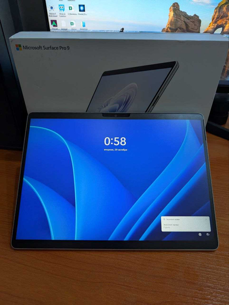 Surface Pro 9 Wi-Fi/Intel i5 8GB 256GB Sapphire с клавиатурой