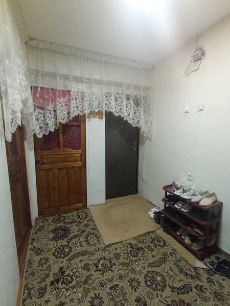 № 1400 4х комнатная квартира на 1 этаже в районе Хазора