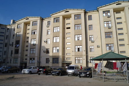 303/24-санлы уй Мёд институт бетте 5-этажда 2 ханалы 80 кв.м болган уй