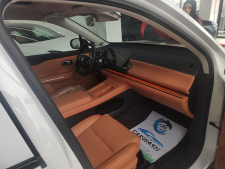Leapmotor c16 hybrid 2 pozitsiya dop opsiya 2024