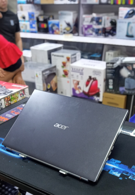 Intel core i5 11-avlod DDR4 8GB 256GB SSD