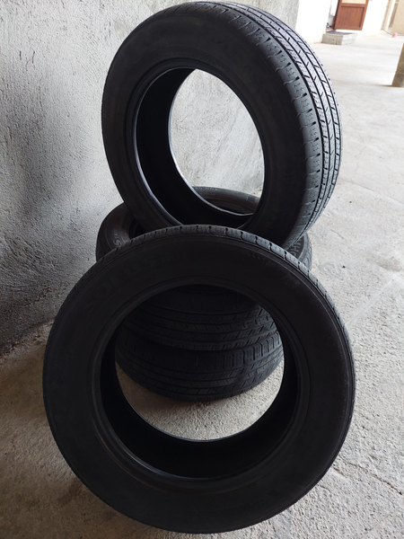 Kumho Solus 195/60 holati yahshi.