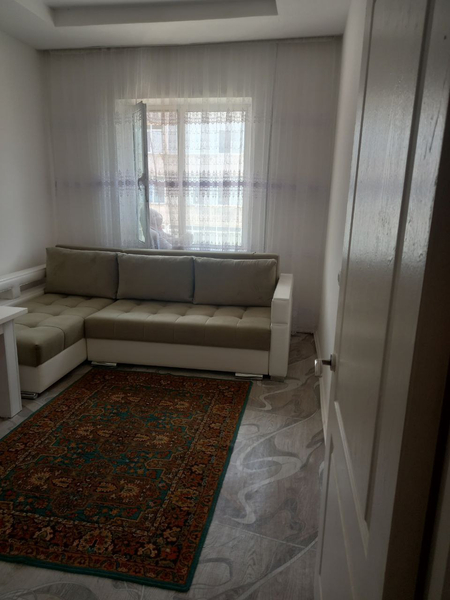 Срочно продается 3 к.ул.Ватанпарвар 35 дом 12 кв. За мостом.