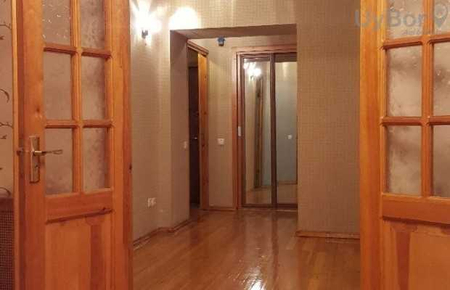 Сдаётся квартира 4в3/4/9 Ц-1 напротив  Консерватории ID: 45997