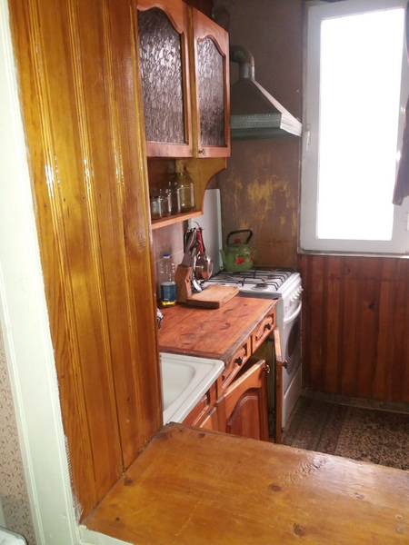 Продается удобная квартира. Можно под офис. Клиника