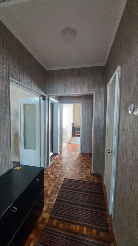 Срочно! 2/7/9. Сергели-8а. Квартира с лифтовой. Дехкан-б. Метро 600 м.