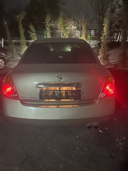 Nissan Altima 2006 2.5л продам срочно