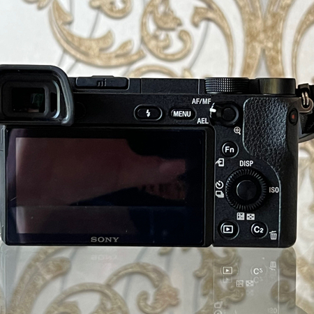 Sony Alpha 6300 + Kit 16-50 OSS