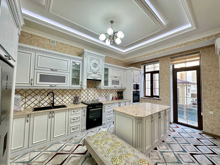 Шикарный 3х этажный дом 11 комнат, 3,5 соток, Согдиана