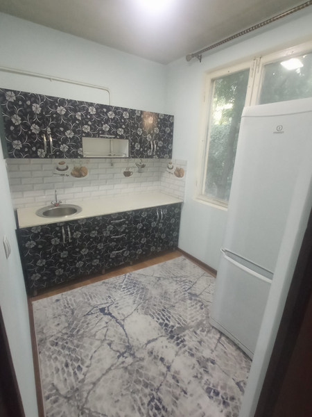 Продам квартиру ,Чиланзар 2 квартал , 2/3/5 комнаты Раздельные