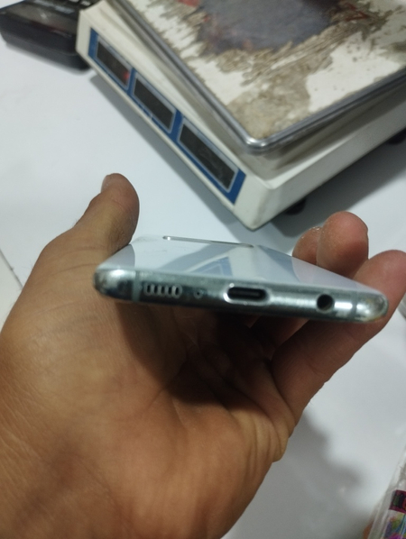 Samsung s10 128/8