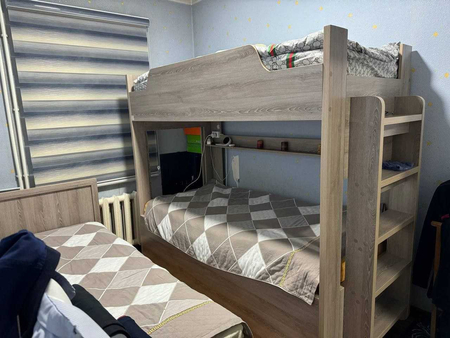 продается 3/3/4
на Новомосковская
(Мирзо-Улугбекский район)