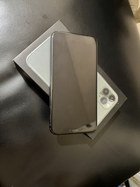 Продам iPhone 11 pro 256
