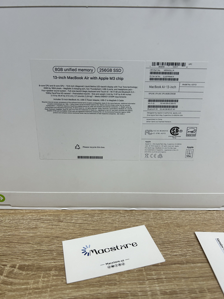 Macbook air 2024 M3 8/256Gb LLA