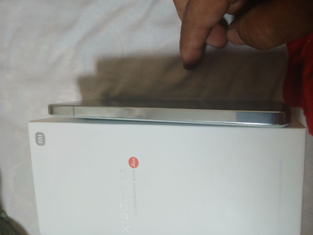 Xiaomi 13 12+8/256 flagman