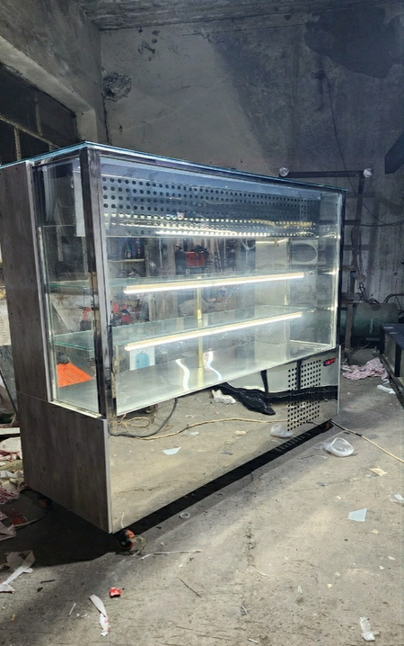Витрина холодилниклари