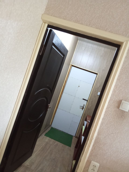 Срочно продается Лисунова4 2/4/4