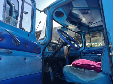 Zil 130 kvàdrad samasval srochni sotiladi