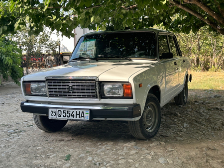 Jiguli 2107 radnoy kraska