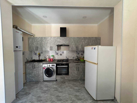 Продается коттедж с ремонтом. Азербайджанский центр 3х ком (KV) 55000$