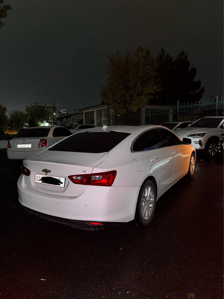 Malibu 2.4 sotiladi