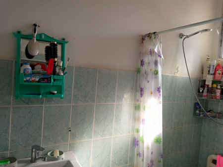 Tayyor yashashga uy sotiladi 2 ta oila uchun