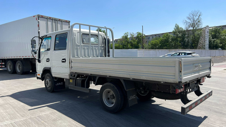 без растаможки 5 tonn 3.5 tonn 1.5 jac bortovoy (2x kabinka)