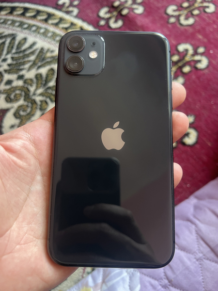 iphone 11   64 GB  karobka dakument