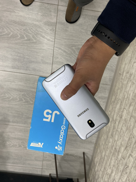 Samsung J5 2017 idiyal
