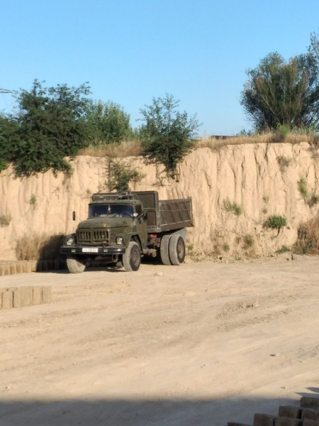 Zil selxoz sotiladi