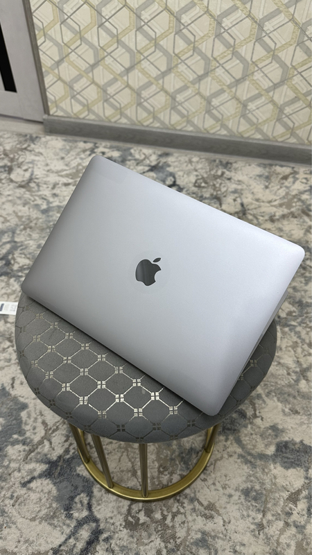 Macbook Pro M1 8/512